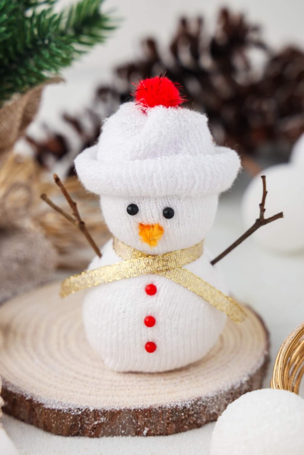 Easy Sock Snowmen