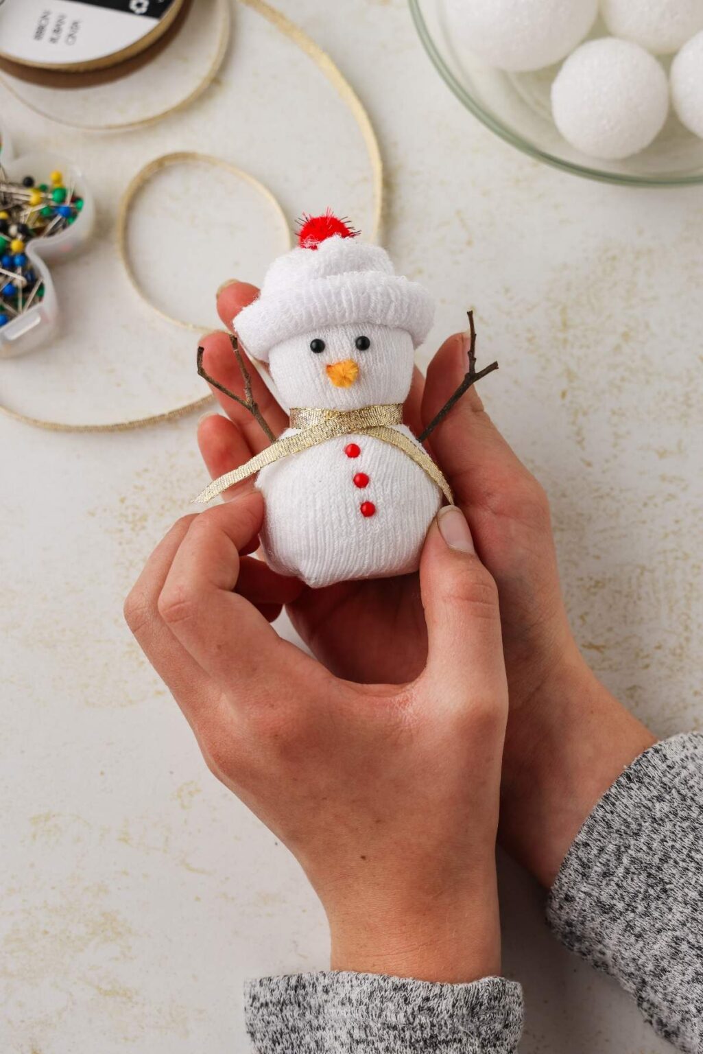 Easy Sock Snowmen