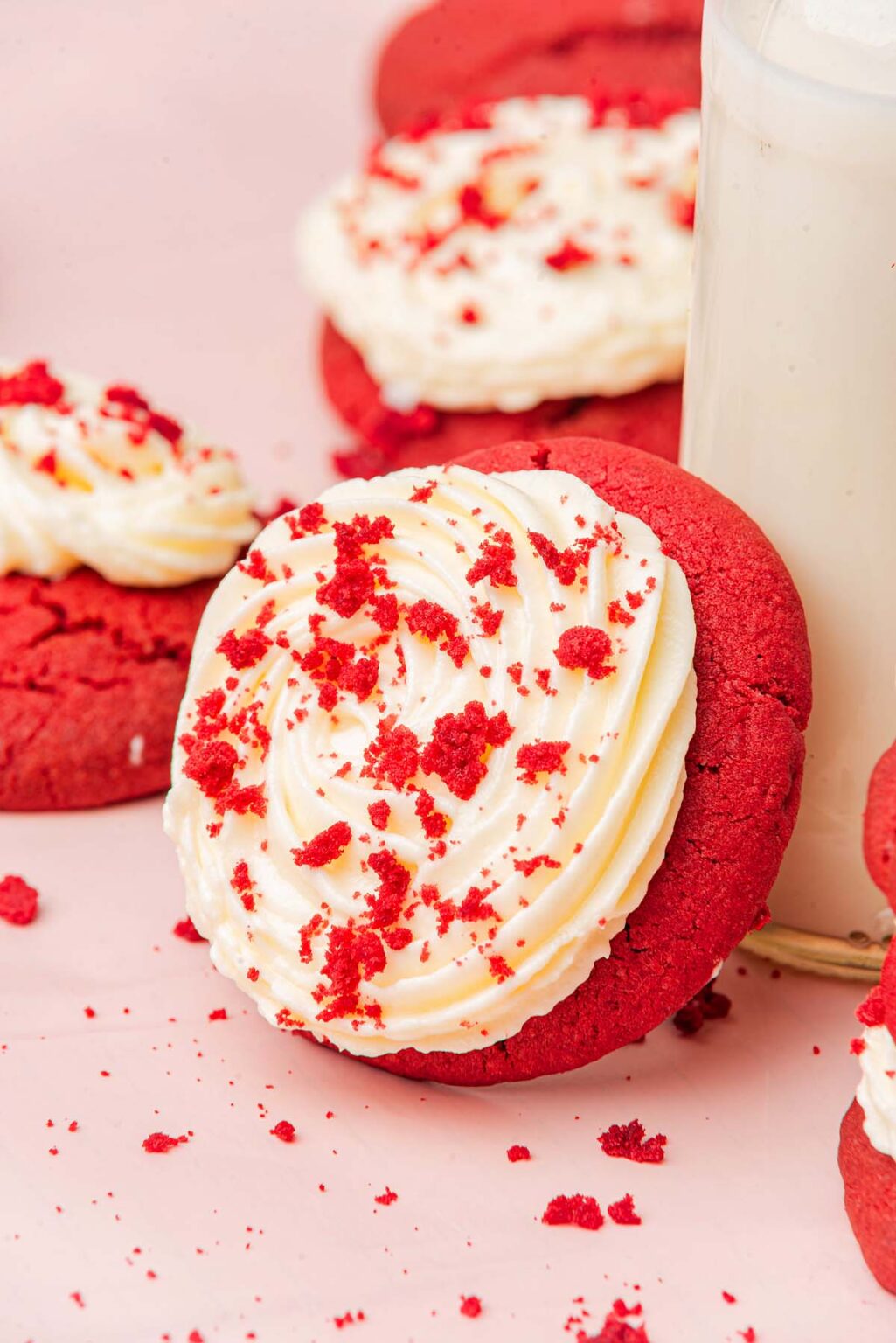 Red Velvet Sugar Cookies - xoxoBella