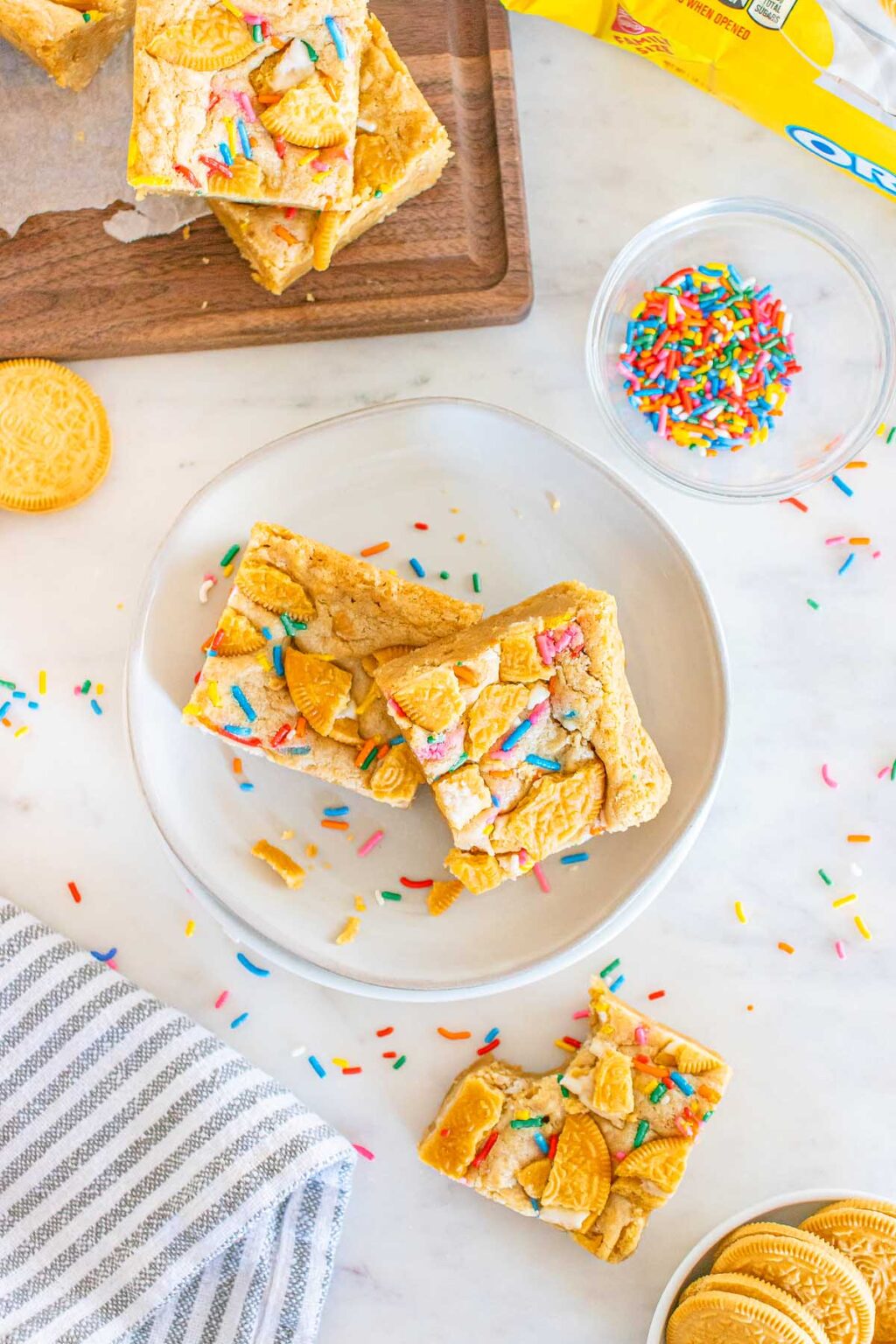 Birthday Oreo Blondies