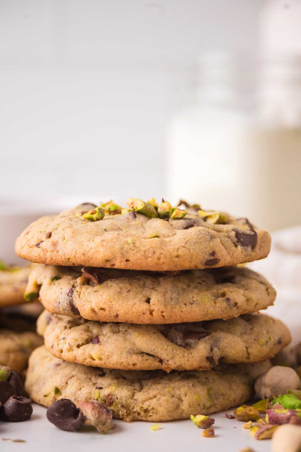 Pistachio Chocolate Chip Cookies - xoxoBella