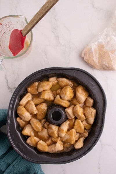 Easy Monkey Bread - xoxoBella