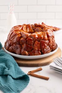 Easy Monkey Bread - xoxoBella