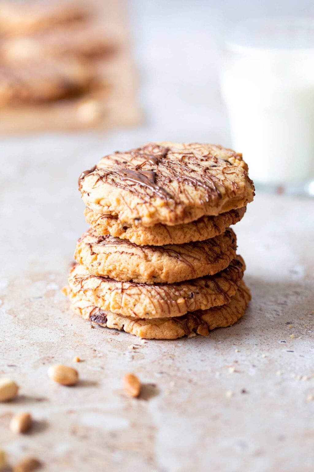 Peanut Butter Chocolate Chunk Cookies - xoxoBella