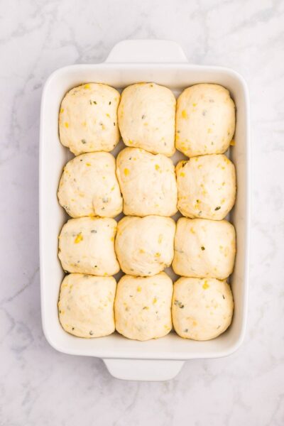 Cheddar Chive Dinner Rolls - xoxoBella