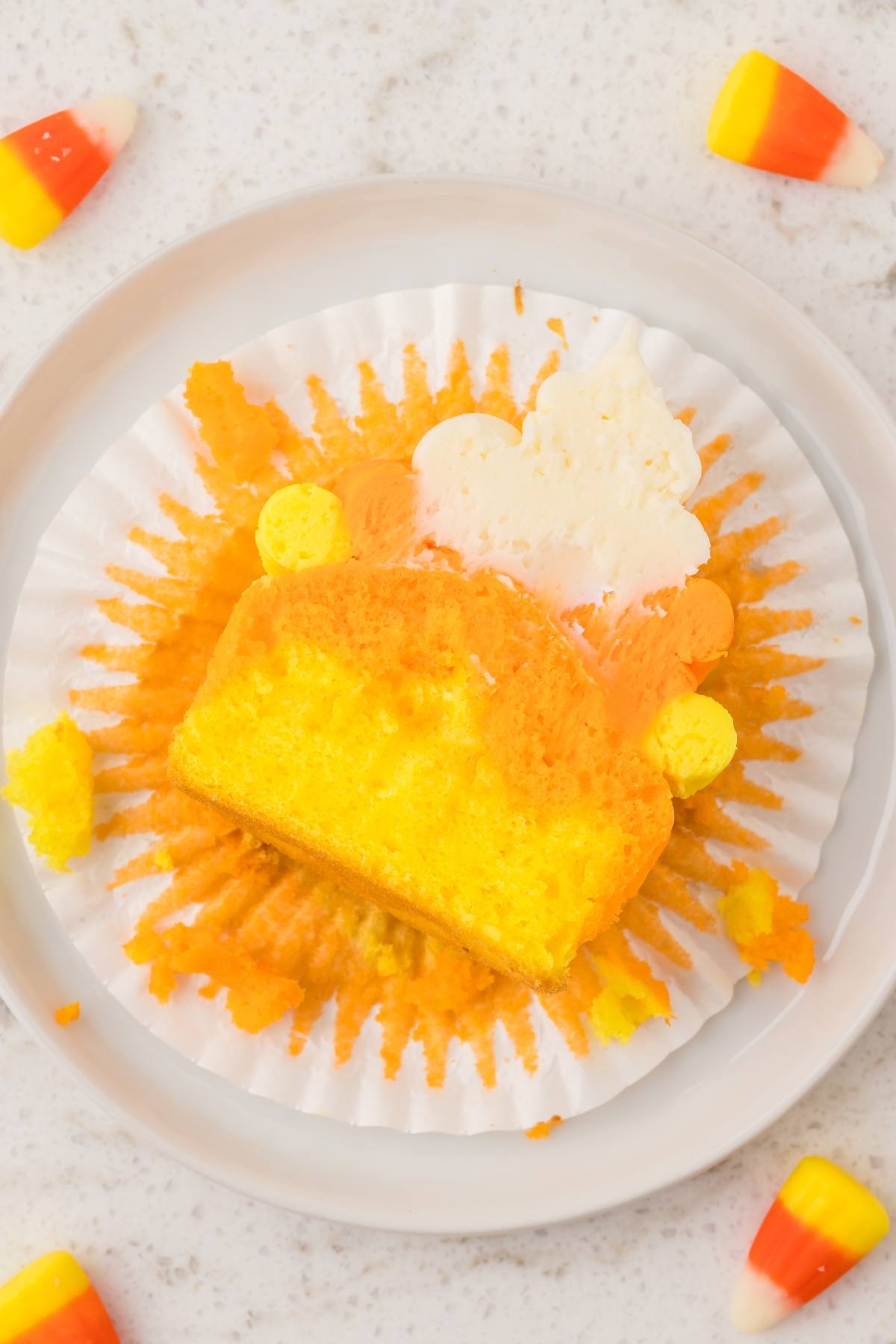 Candy Corn Cupcakes - xoxoBella