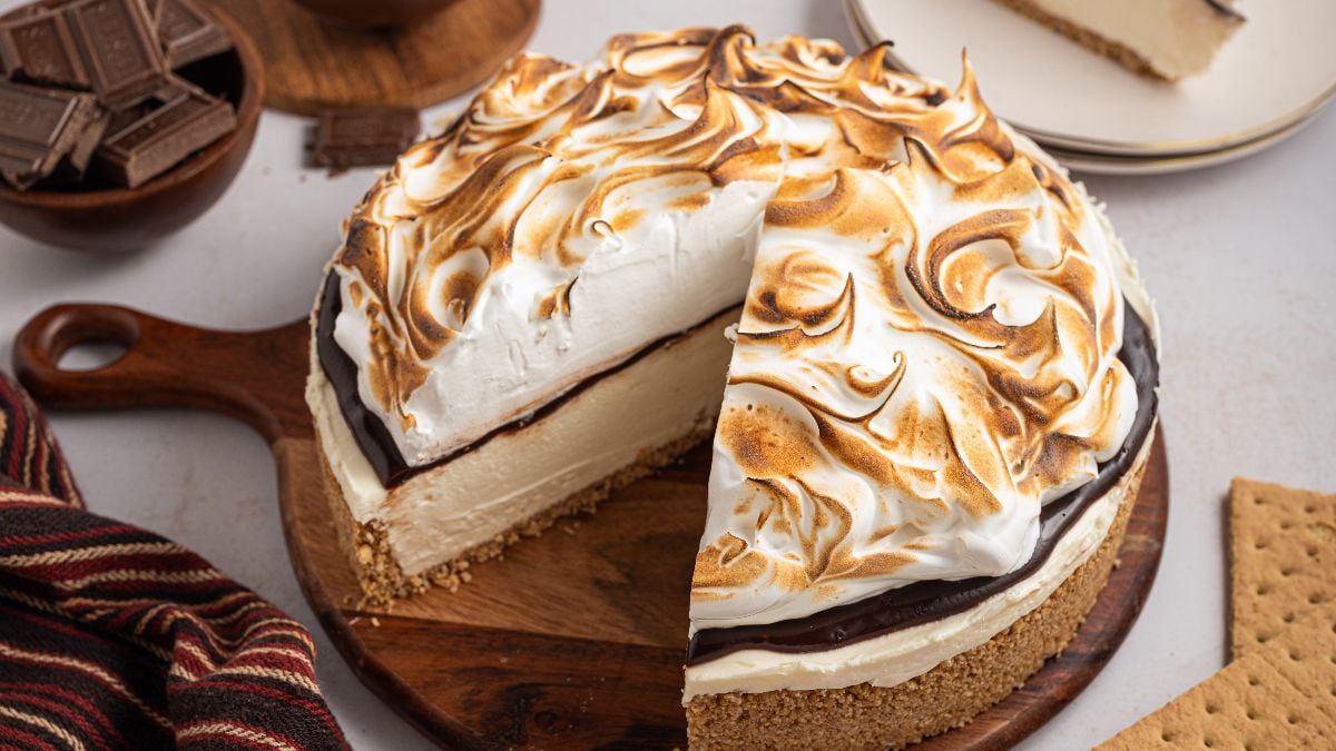 No Bake S'mores Cheesecake - xoxoBella