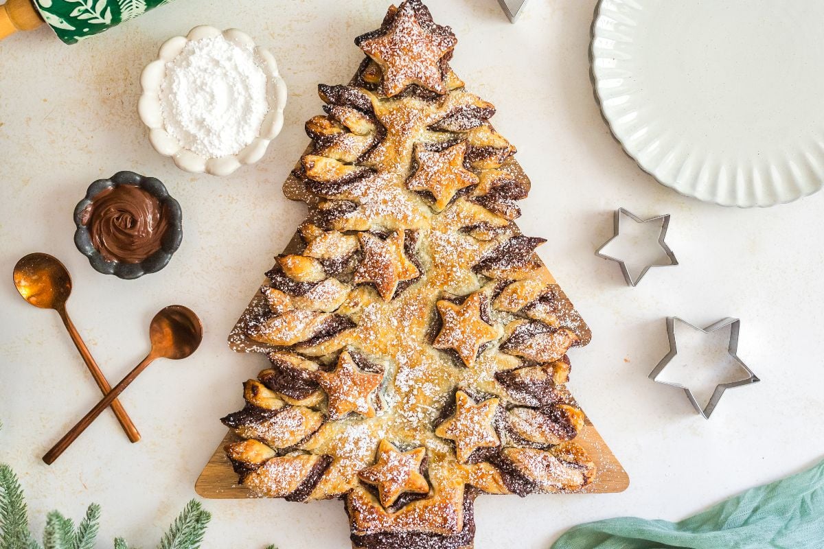 Nutella Puff Pastry Christmas Tree - xoxoBella
