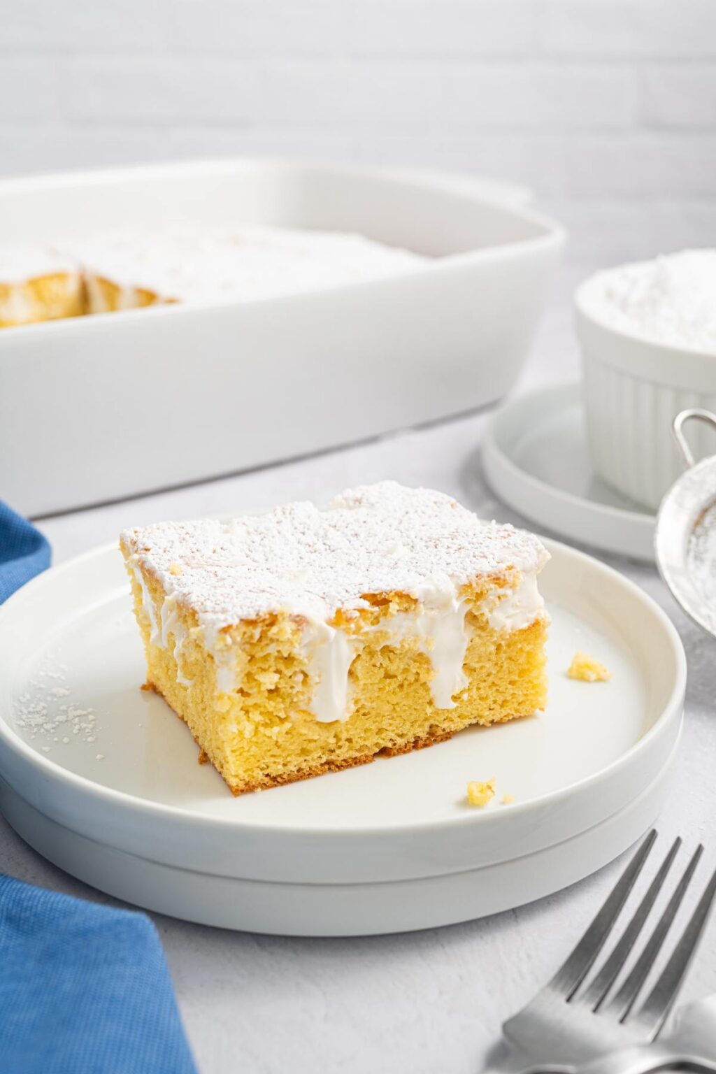 Twinkie Poke Cake - xoxoBella