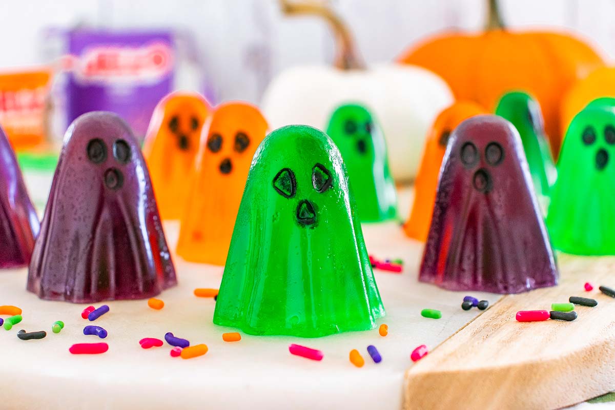Ghost Jello Shots - xoxoBella
