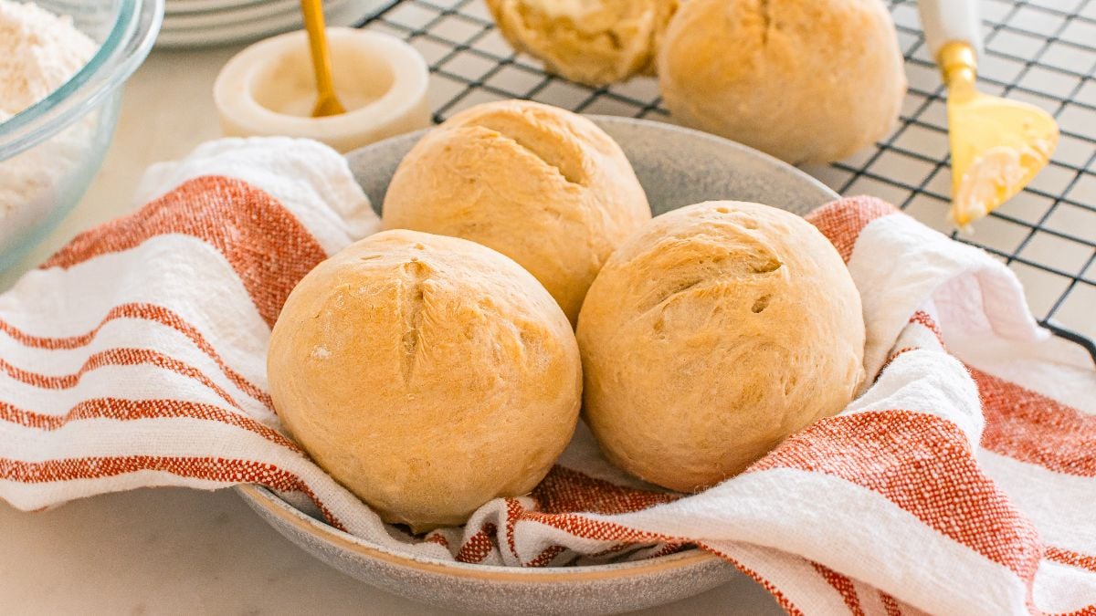 Crusty Rolls - xoxoBella