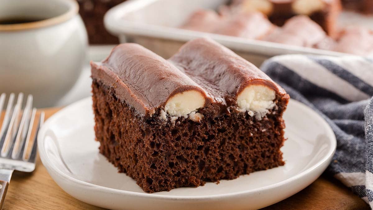 Bumpy Cake - xoxoBella